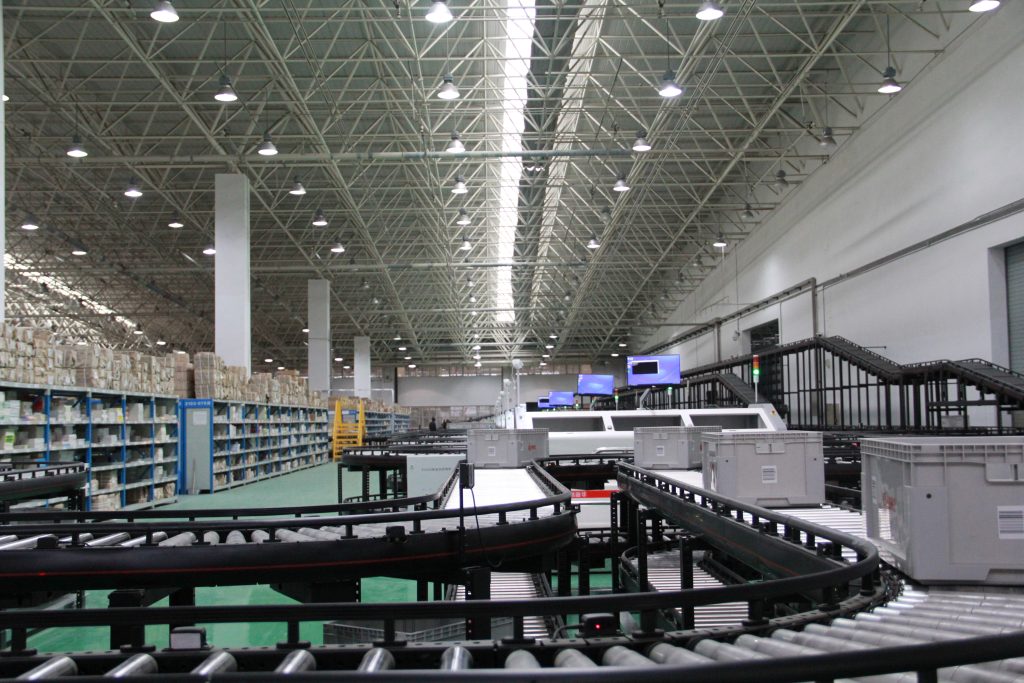 Enhance Efficiency and Storage Capacity with HWArobotics’s Industrial ...