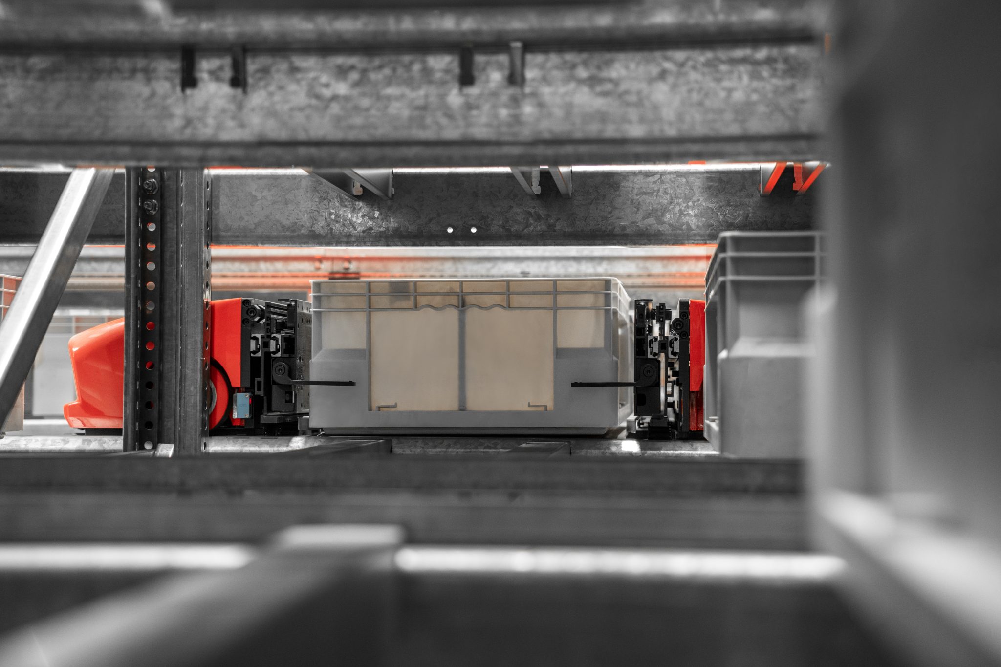 Revolutionize Your Warehouse Efficiency with HWArobotics’s Auto Racking ...