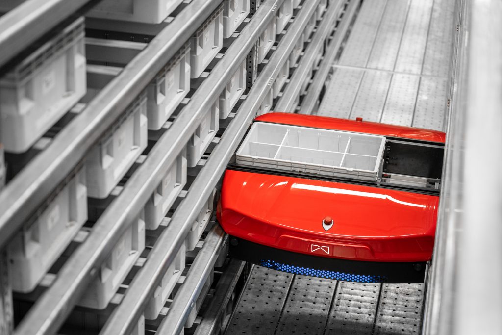 Revolutionize Your Warehouse Operations with HWArobotics’s Double Deep Racking System - ABOUT ...